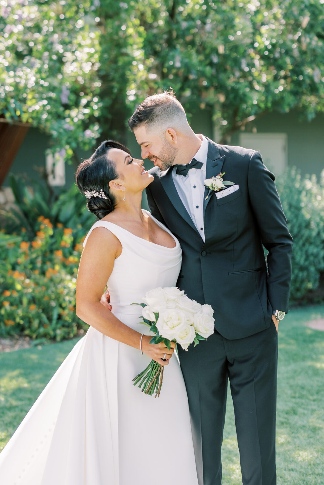Timeless Elegance: A Classic Black and White Wedding | yj life