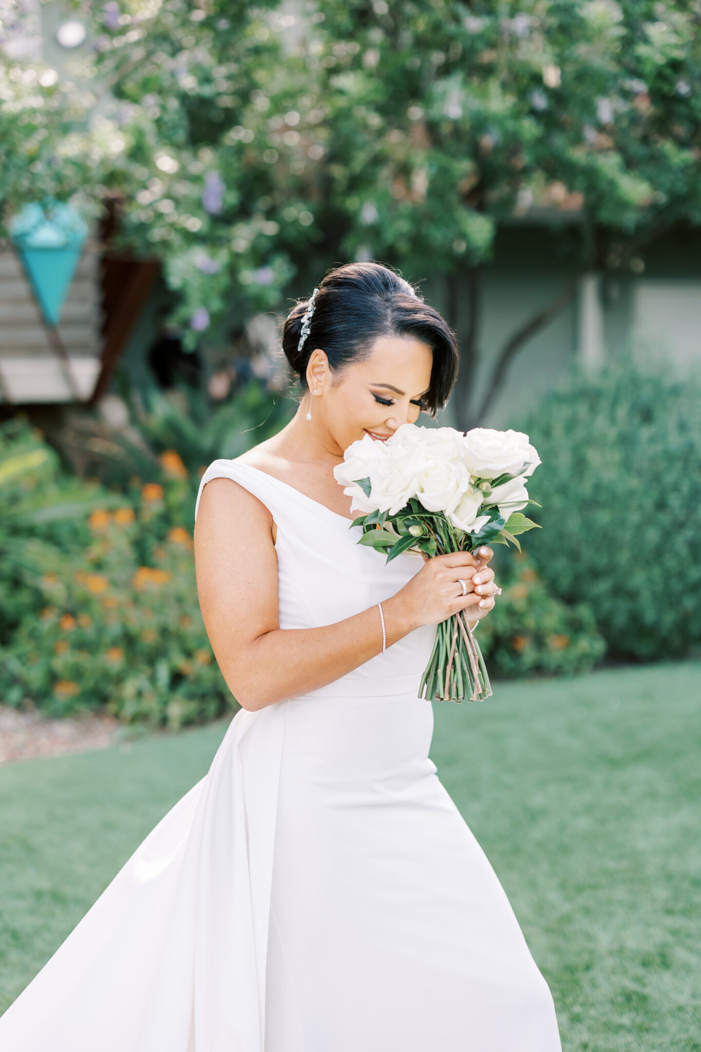 Timeless Elegance: A Classic Black and White Wedding | yj life