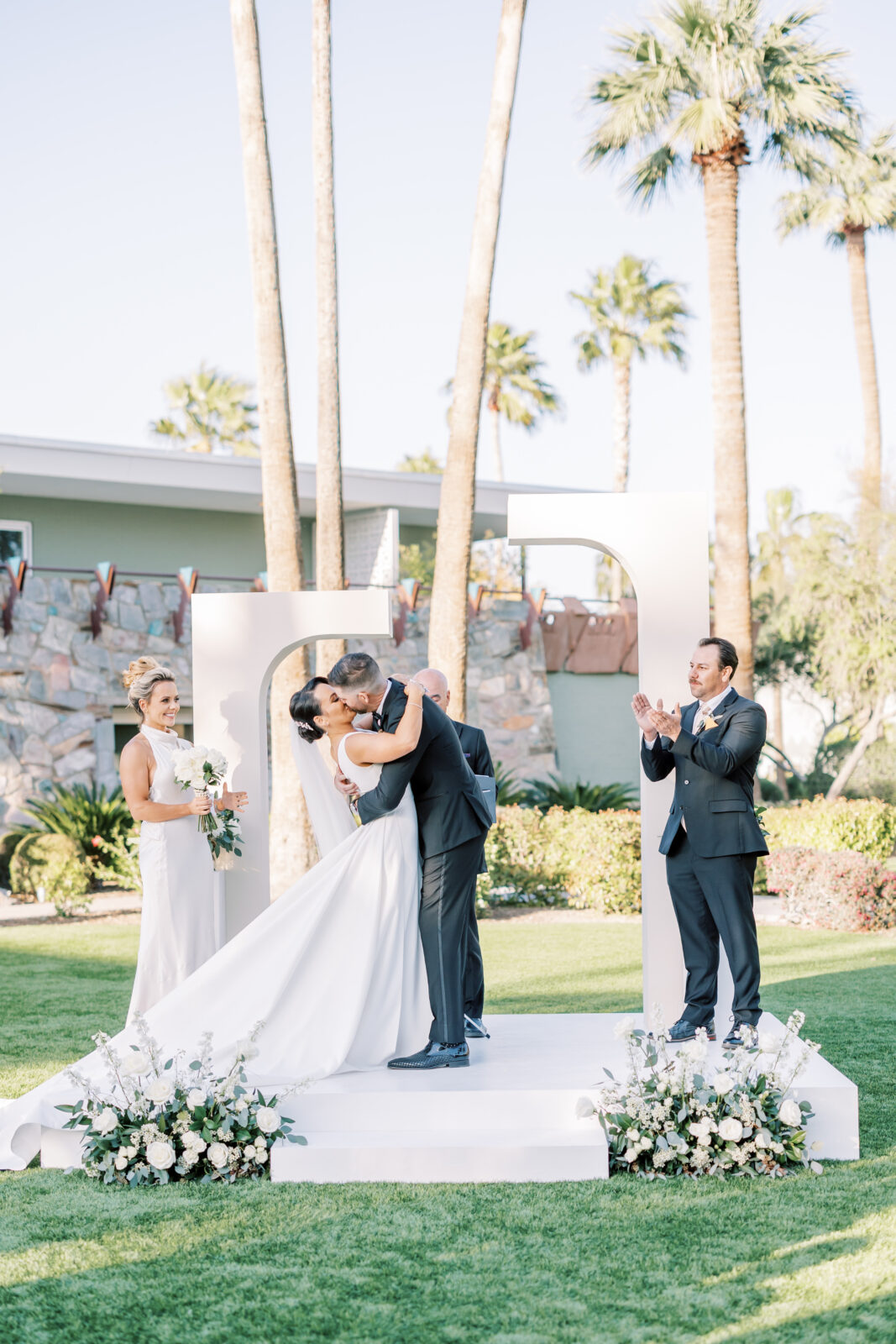 Timeless Elegance: A Classic Black and White Wedding | yj life